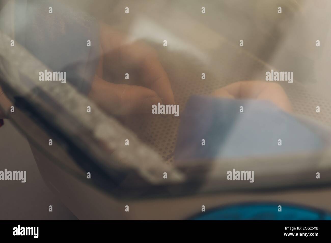 Man hands in sandblasting hi-res stock photography and images - Alamy