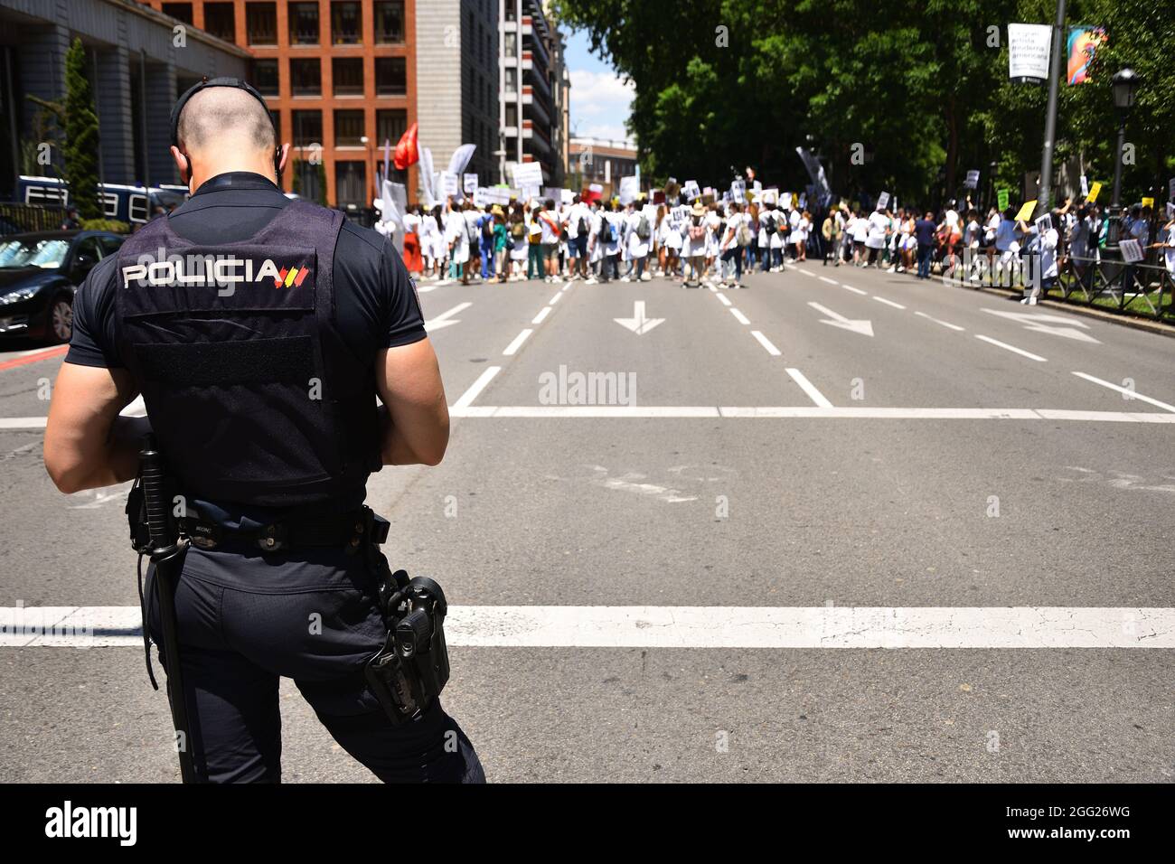 Police uniform spain hi-res stock photography and images - Alamy