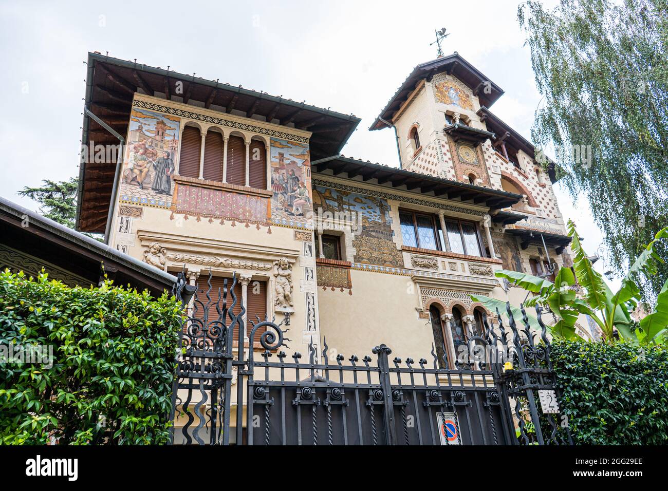 Coppede style hi-res stock photography and images - Alamy