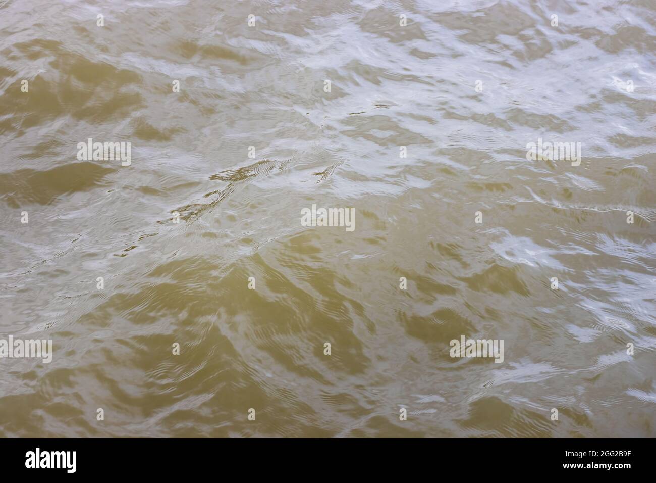 Water drop ripple top view hi-res stock photography and images - Alamy