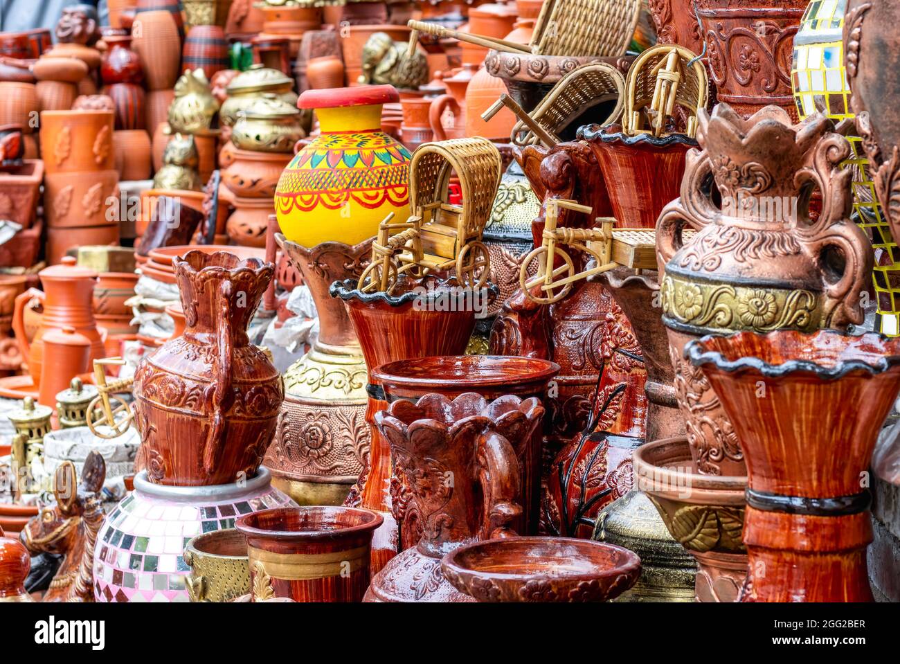 Handcrafted traditional small clay pottery and terracotta items shop ...