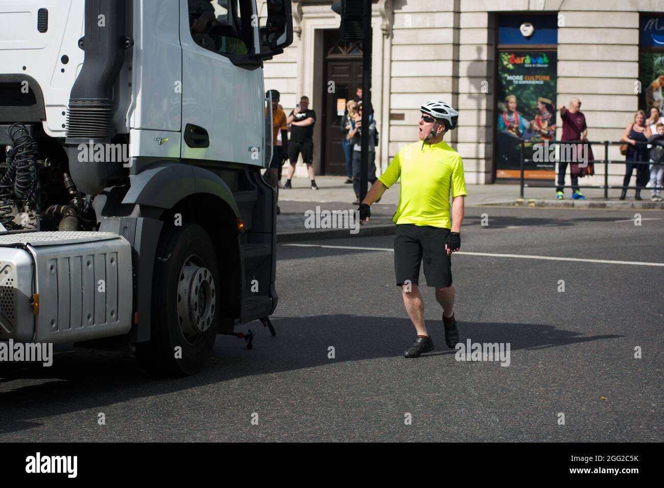 A truck ,run down ,cyclist , stopped by Veteran, screaming ,stop the ...