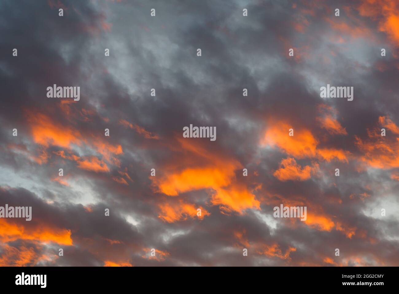 Red sky in the morning sailors warning hi-res stock photography and ...