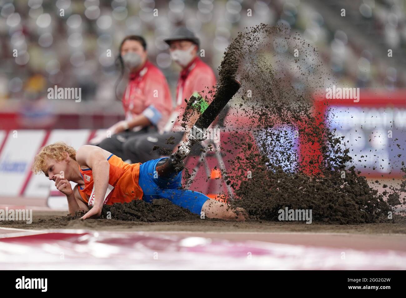 Tokio, Japan. 28th Aug, 2021. Paralympics: Athletics, long jump, men ...