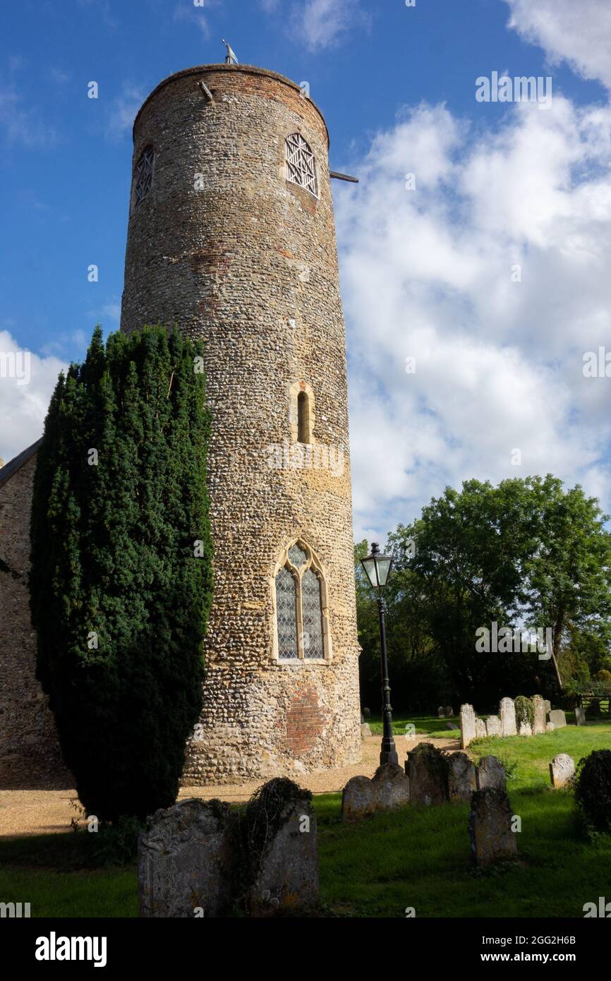 St margaret and st remigius church hi-res stock photography and images ...