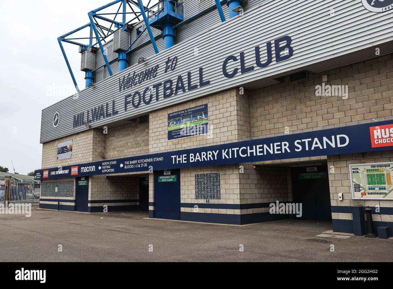 Millwall den general hi-res stock photography and images - Alamy