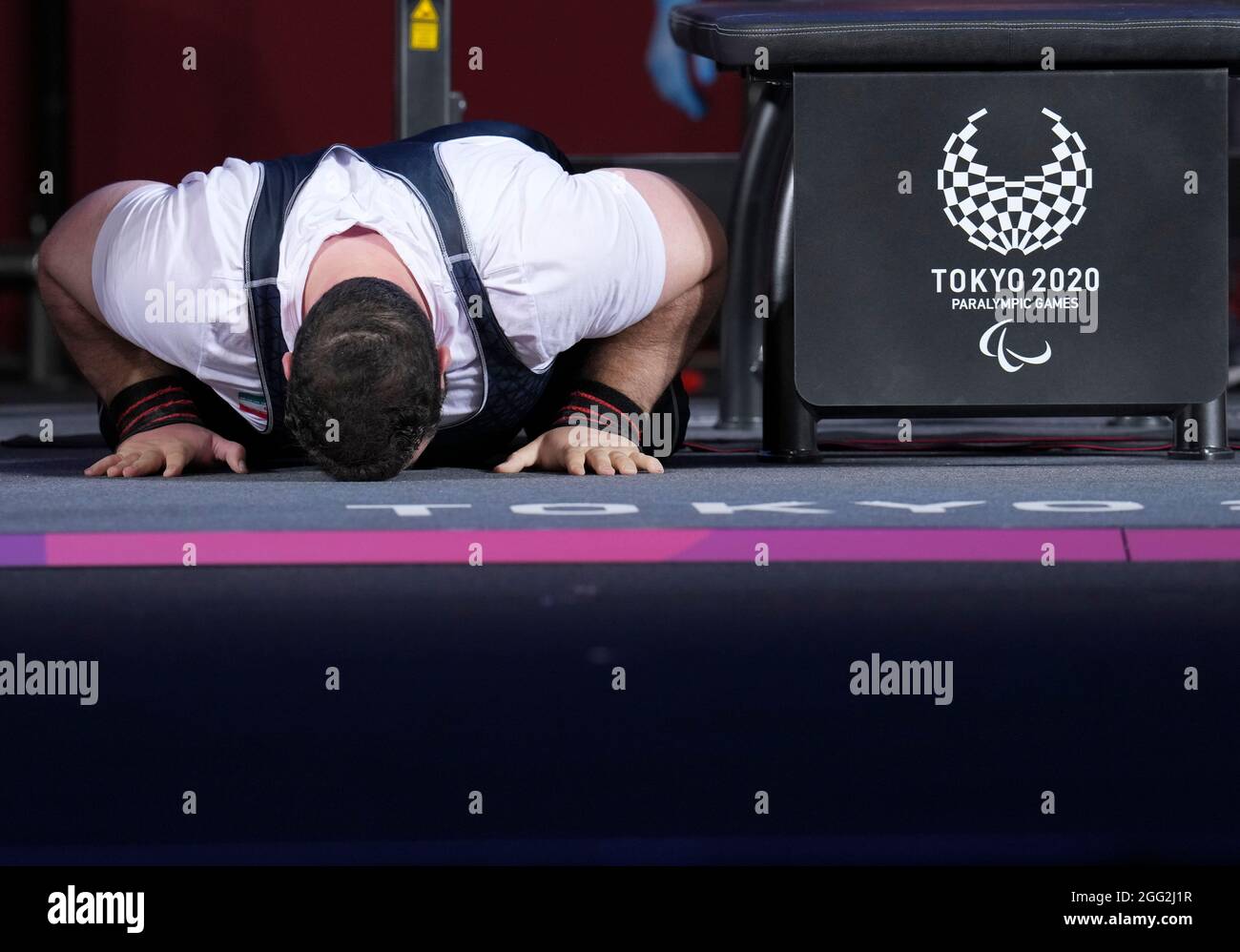 Tokyo, Japan. 28th Aug, 2021. Rohallah Rostami of Iran reacts during ...
