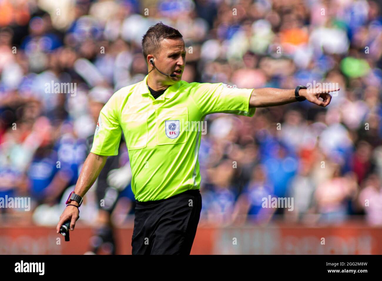 David Webb Referee 2021 High Resolution Stock Photography and Images ...