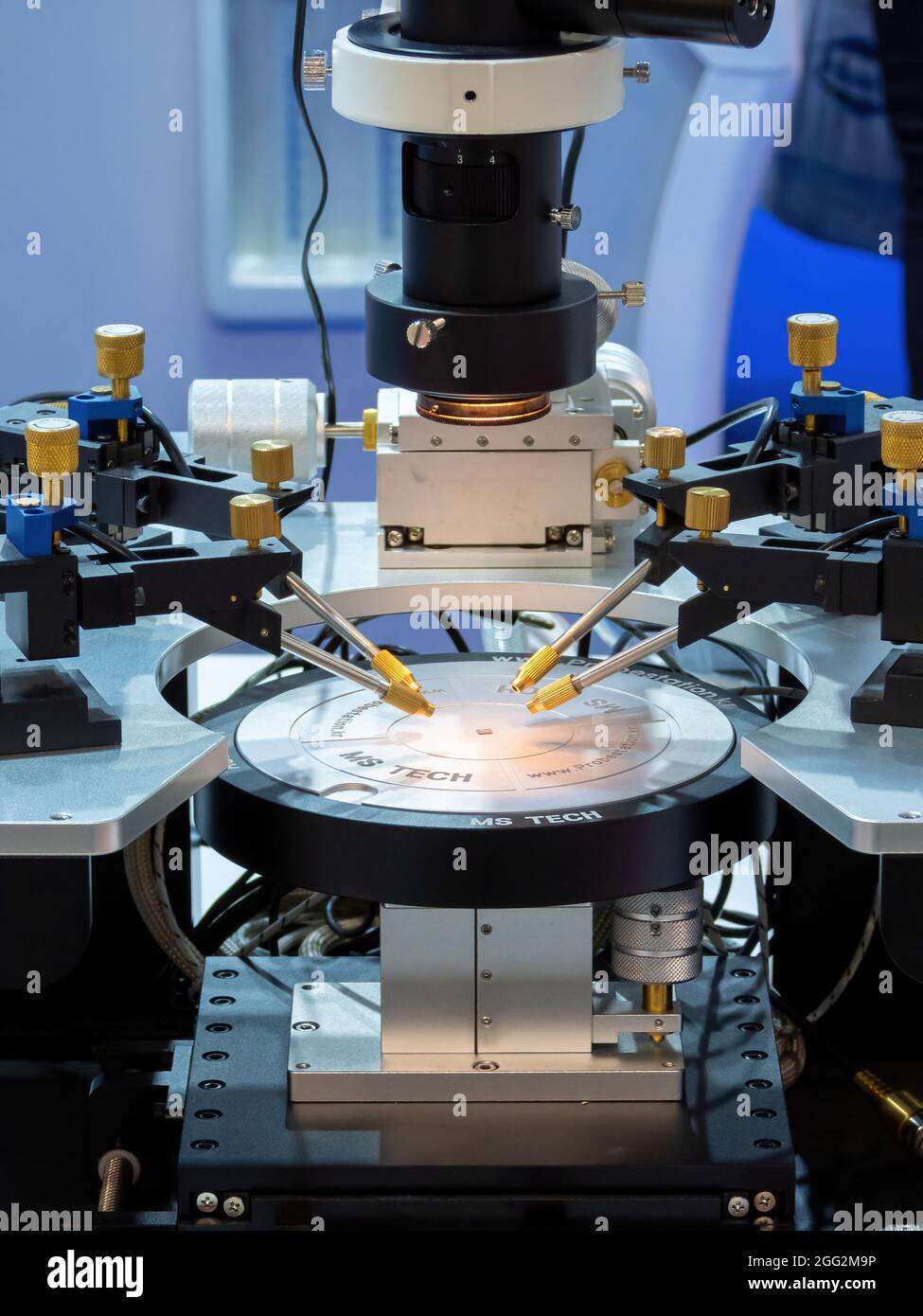 Monitoring micro station hi-res stock photography and images - Alamy