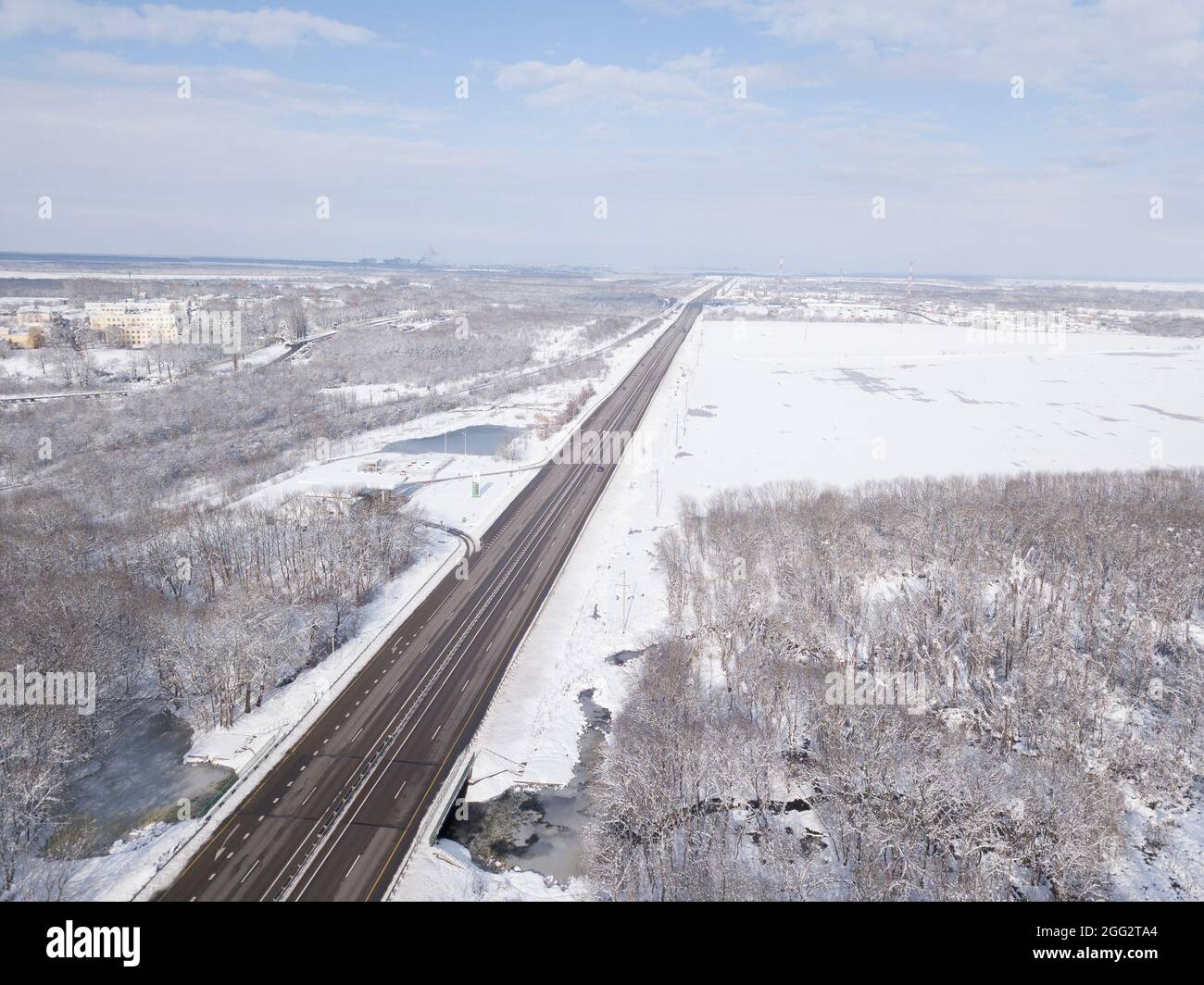 Winter Driving - commuter traffic on a highway - expressway - snowfall ...