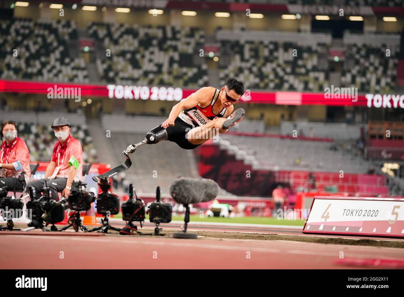 Tokyo, Japan. 28th Aug, 2021. Junta Kosuda (JPN) Athletics : Men's Long ...