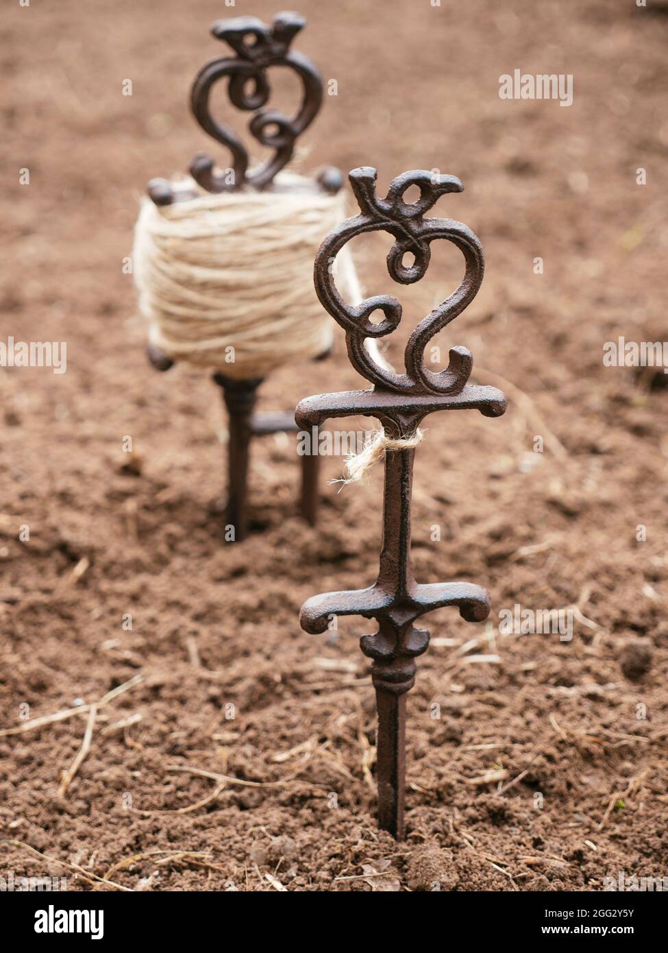 Cast iron marker hi-res stock photography and images - Alamy