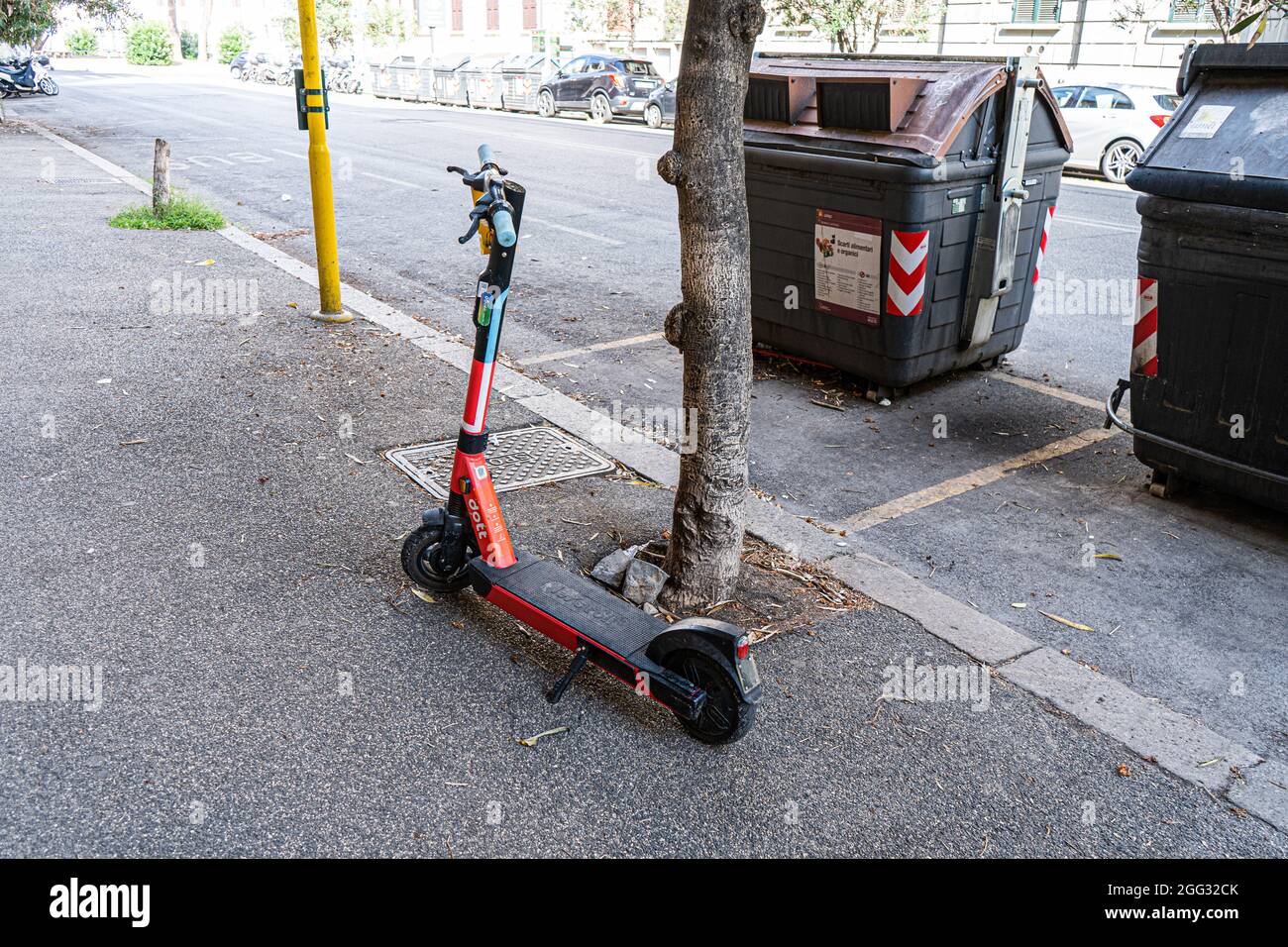 Rome electric scooter hi-res stock photography and images - Alamy