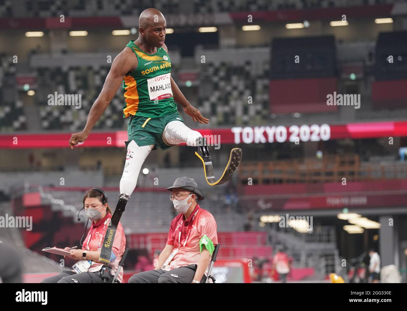 Tokio, Japan. 28th Aug, 2021. Paralympics: Athletics, long jump, men ...