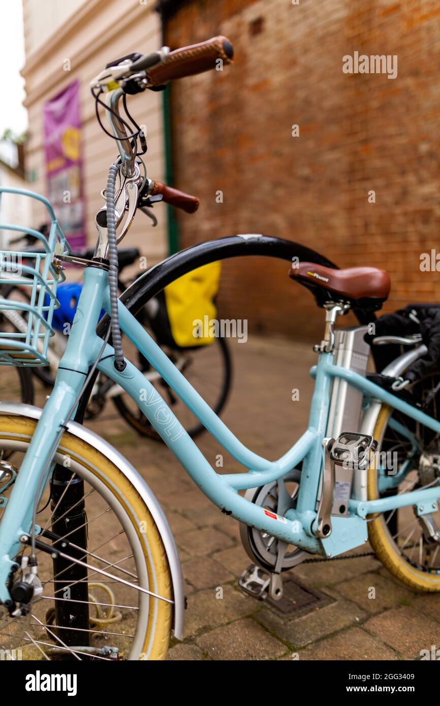 Charge cycle hi-res stock photography and images - Alamy