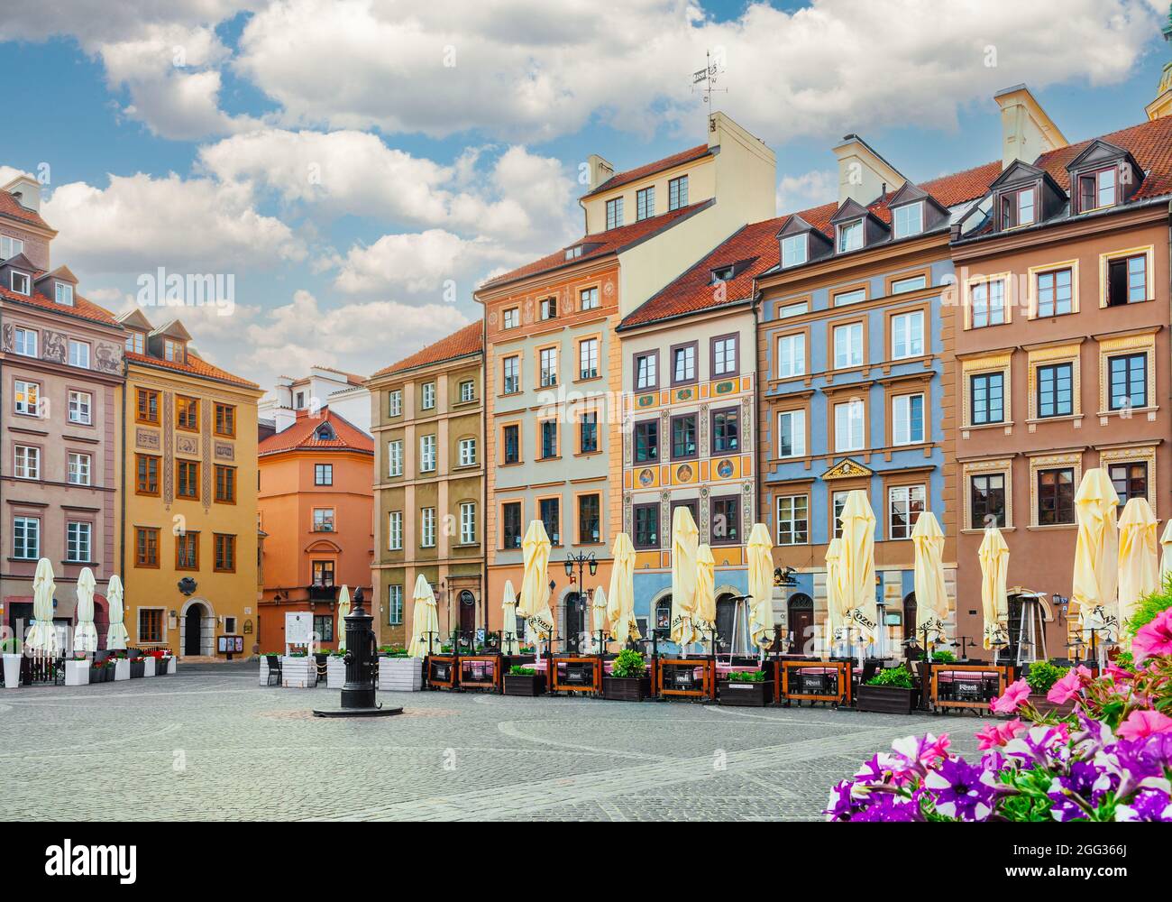 Warsaw, Poland - April 25th, 2021: Warsaw's Old Town Market Place - the ...