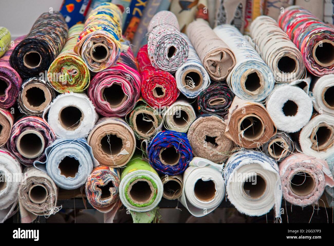 Bolt of fabric hi res stock photography and images Alamy