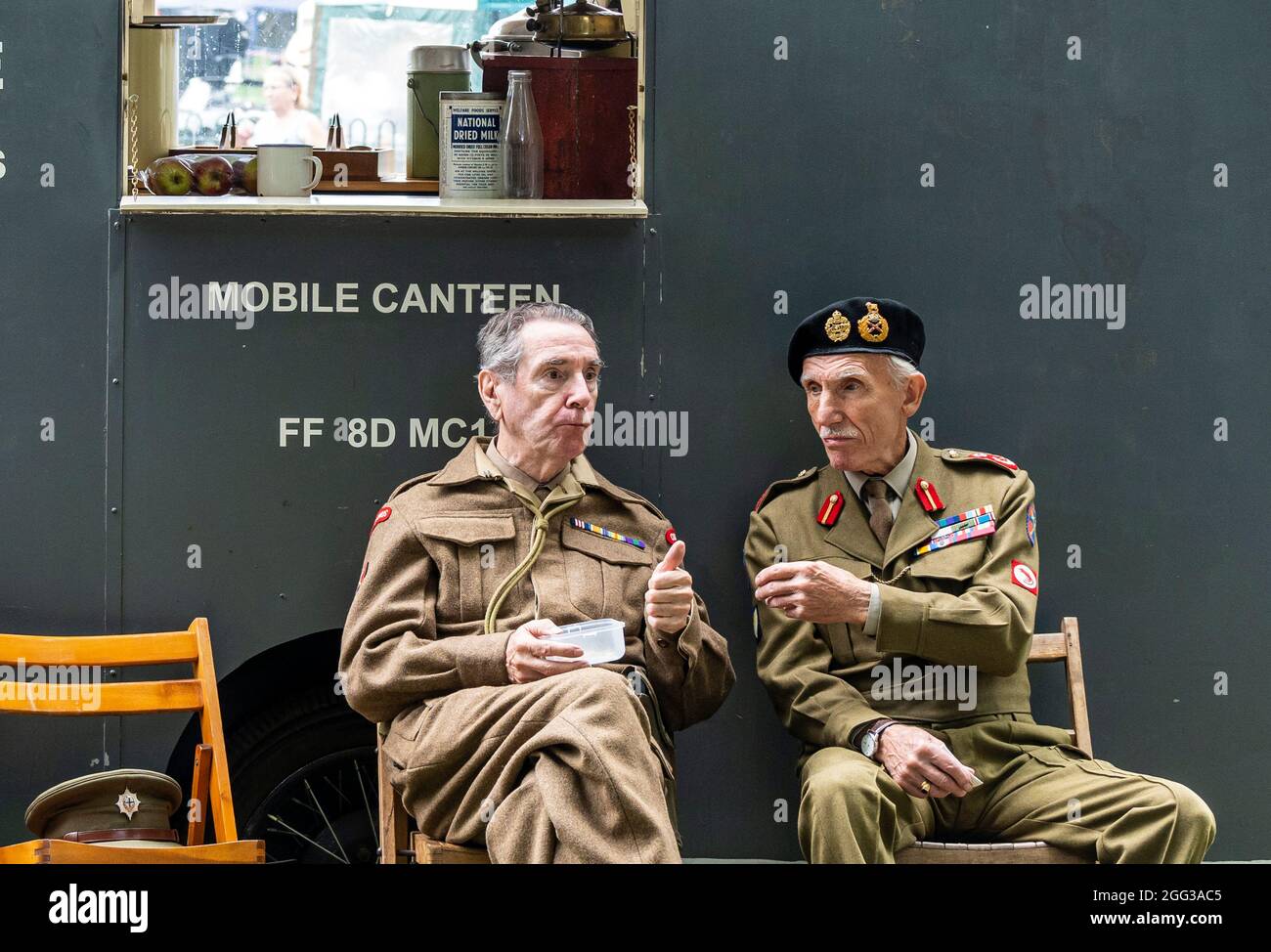 Field kitchen ww2 hi-res stock photography and images - Alamy