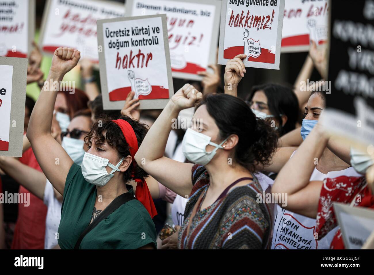 Ankara, Turkey. 28th Aug, 2021. Protesters holding placards, chanting ...