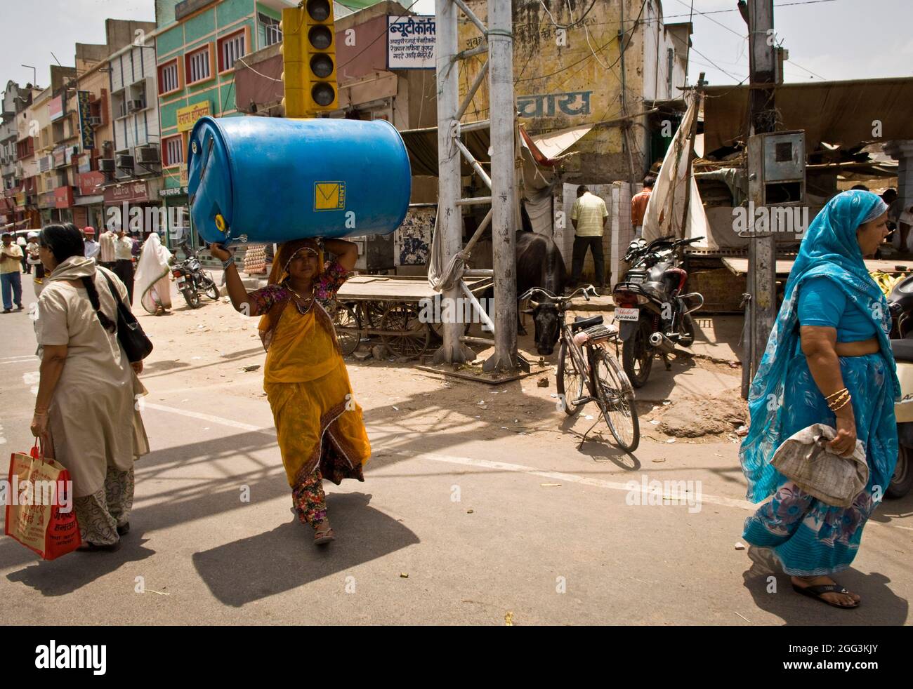Workers in and around the rural areas of Rajasthan in northwestern ...