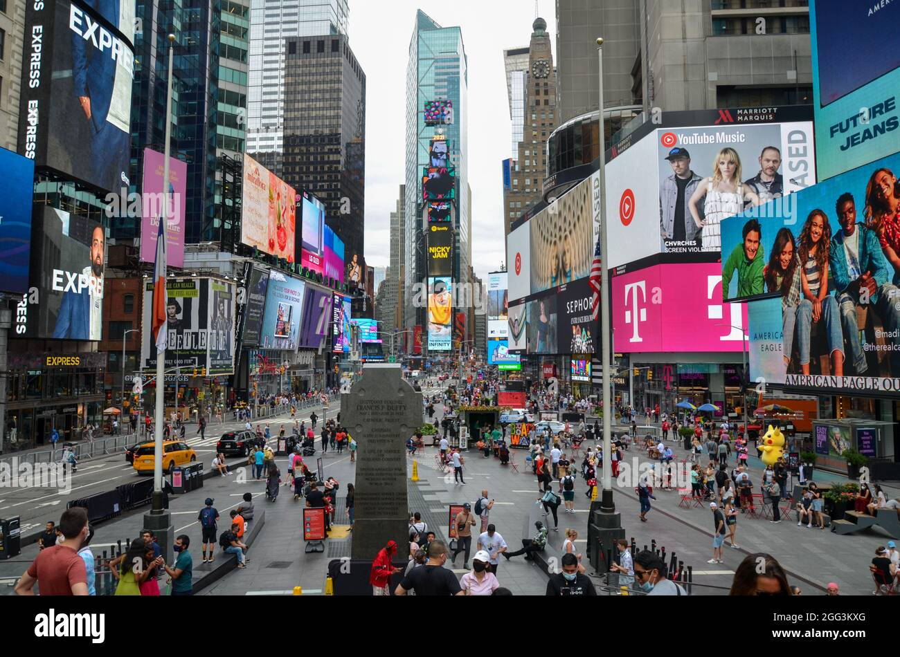 Times square wheel hi-res stock photography and images - Alamy