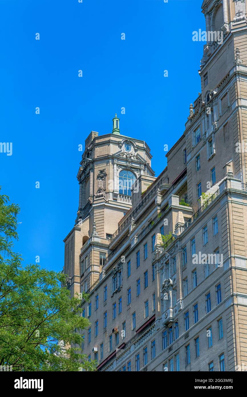 211 Central Park West, Beresford, Emery Roth's triple-towered apartment ...