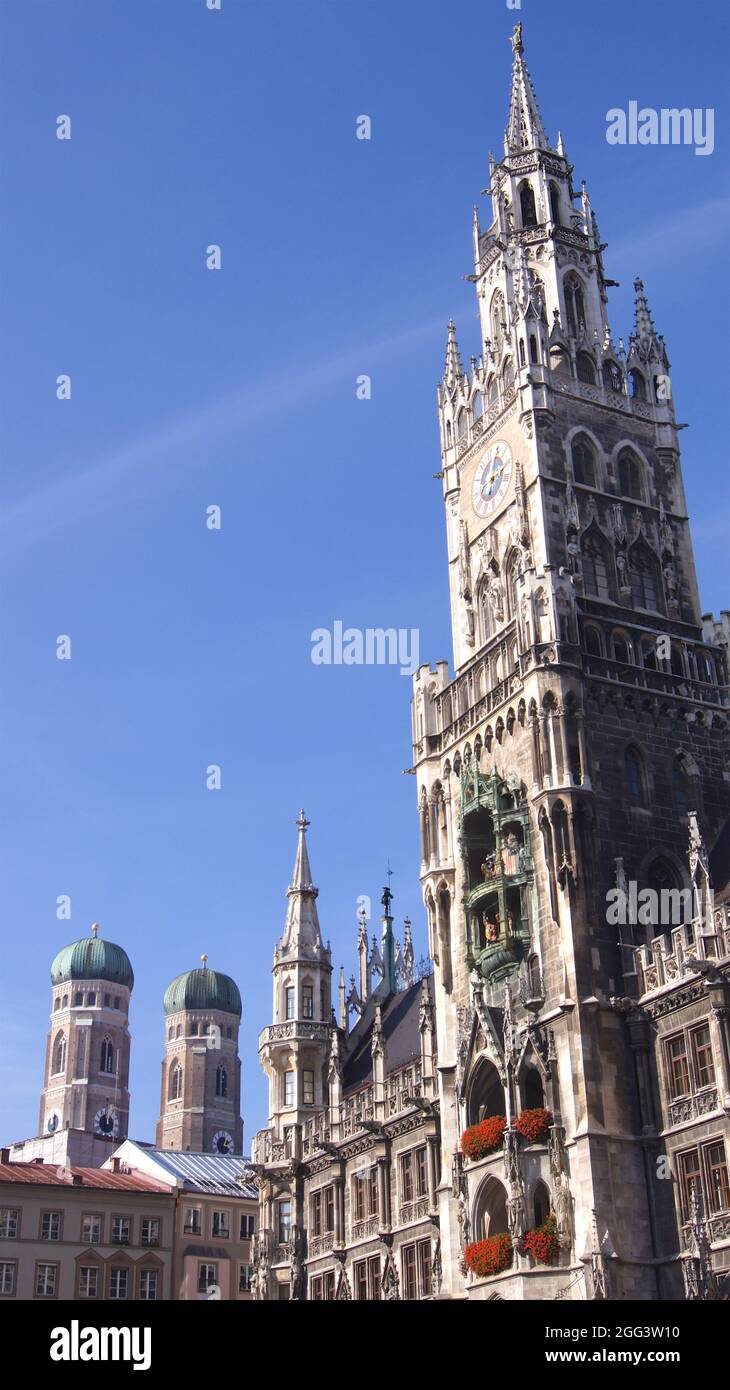 MUNICH, GERMANY - 12 OCT, 2015: Munich City Hall at Marienplatz in the ...