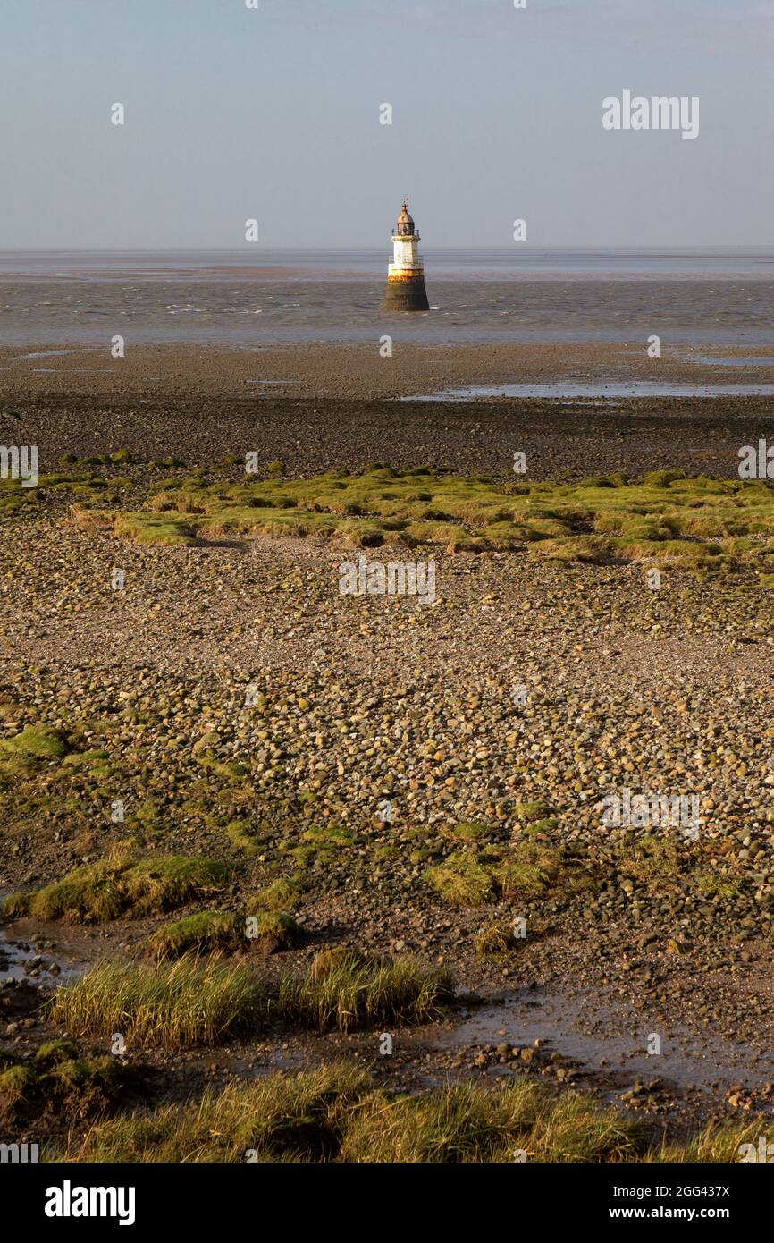 Plover scar lighthouse at low tide hi-res stock photography and images ...