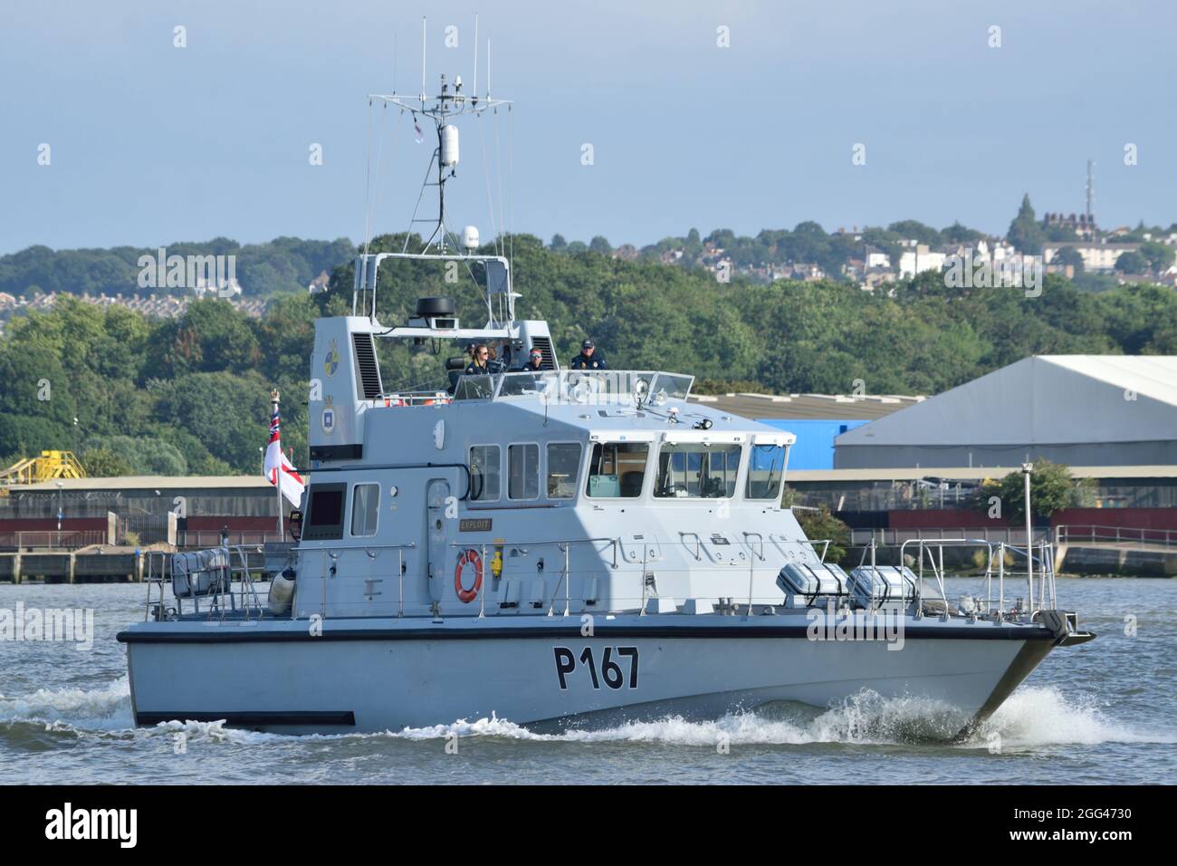 Royal Navy Inshore Patrol Vessel HMS Exploit heading up the River ...
