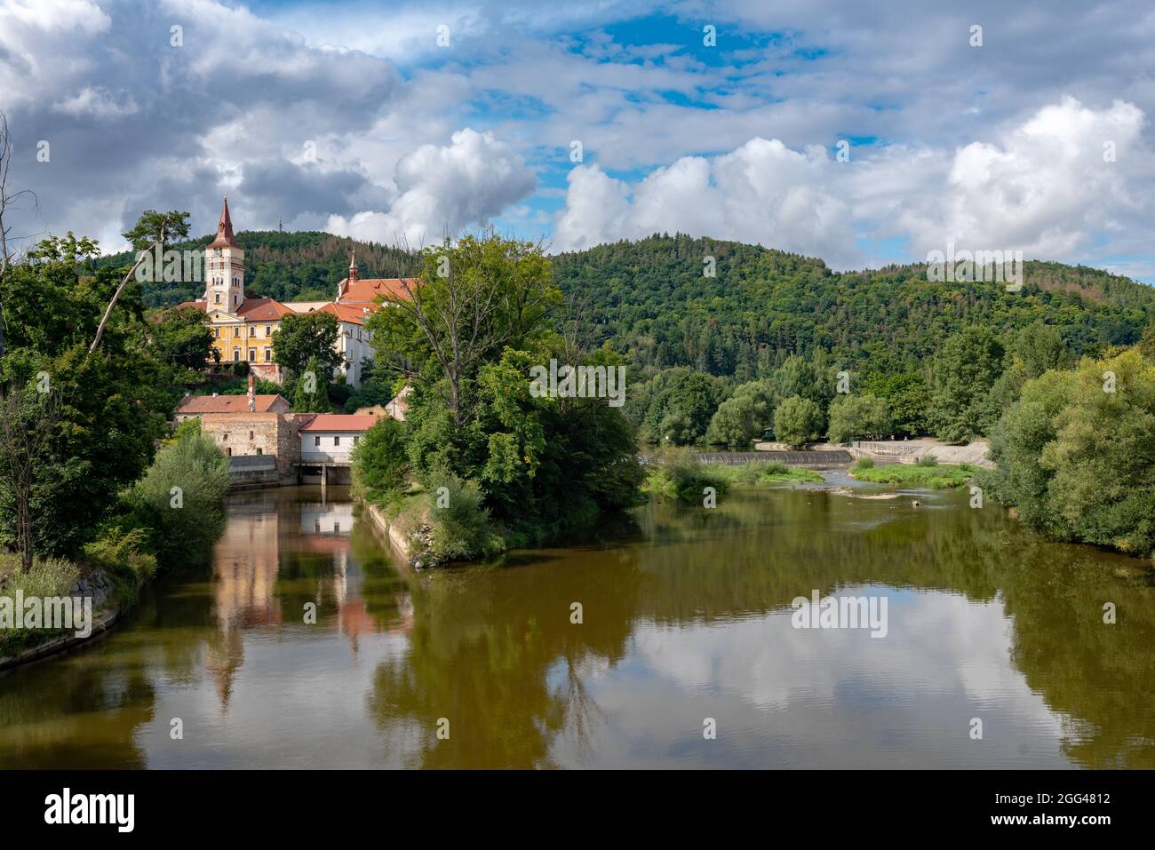 Tv transmission tower hi-res stock photography and images - Alamy