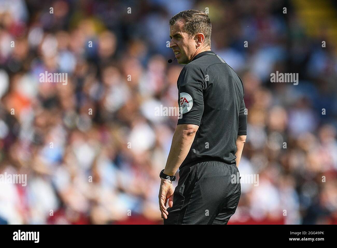 Soccer referee peter bankes hi-res stock photography and images - Alamy