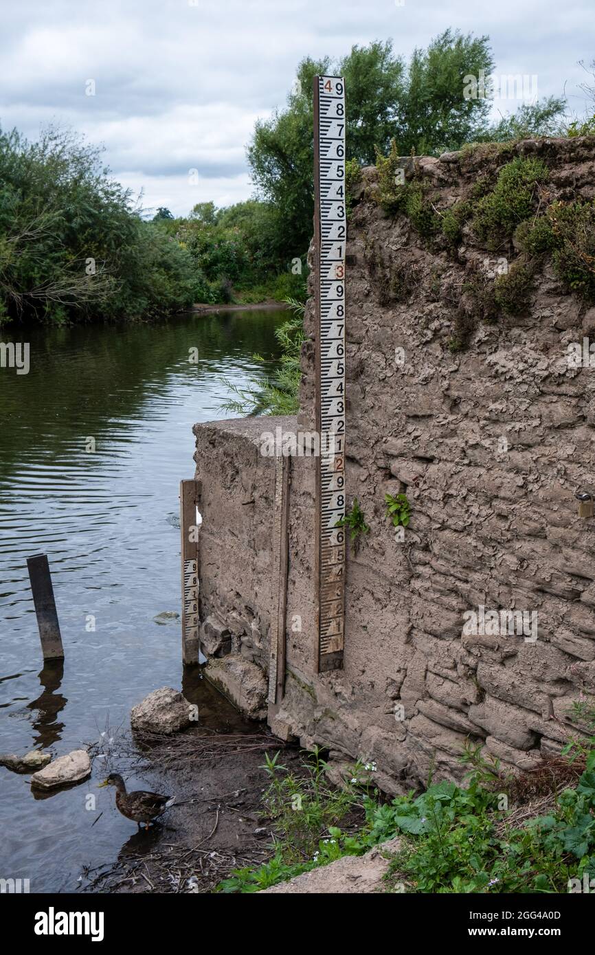 Water level indicator in the river Wye at Ross-on-Wye, Herefordshire ...