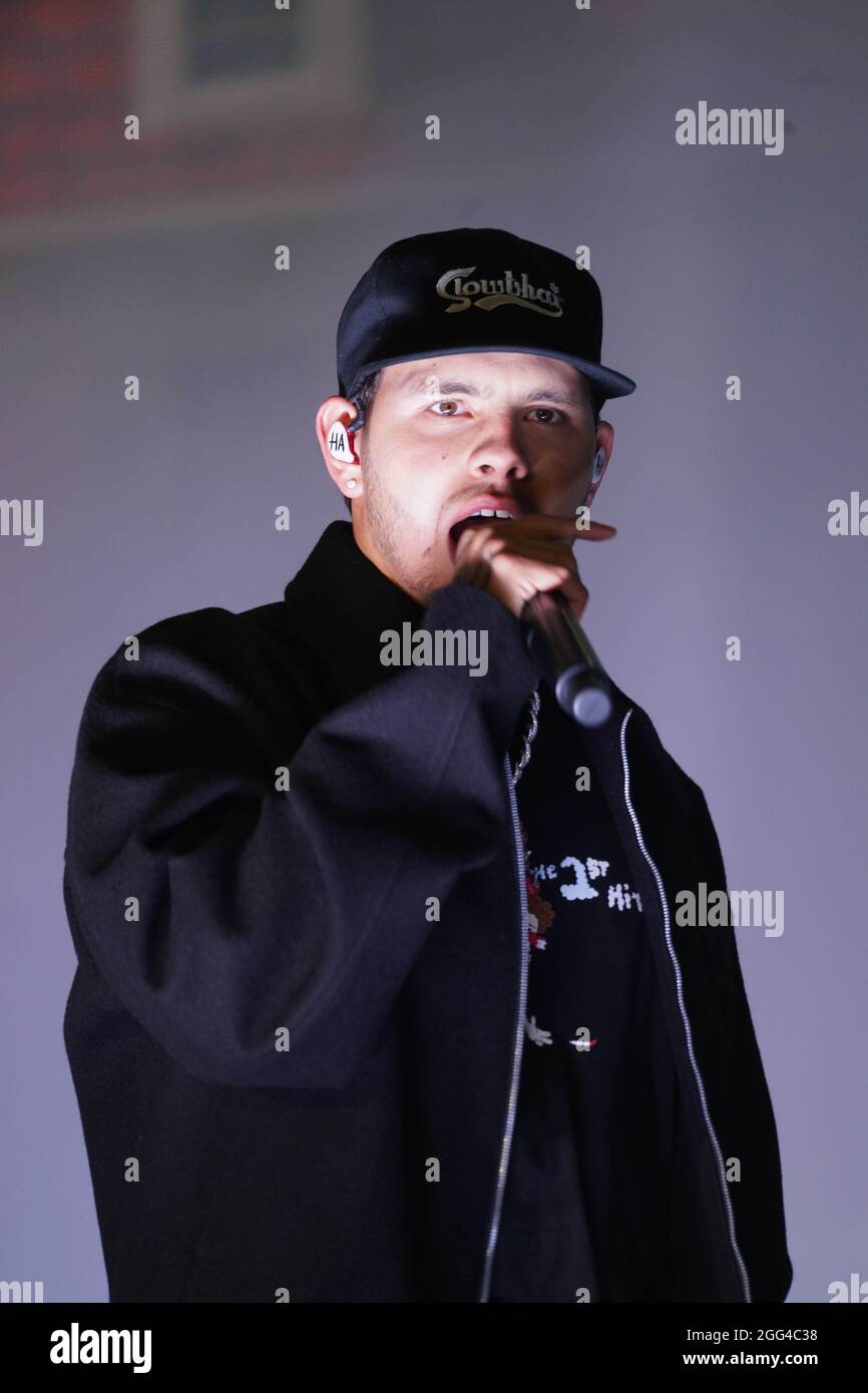 Slowthai lights hi-res stock photography and images - Alamy