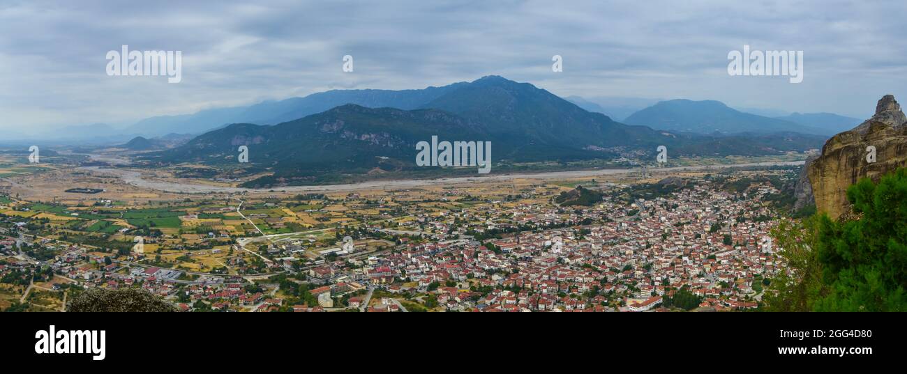 Town kalambaka from meteora hi-res stock photography and images - Alamy