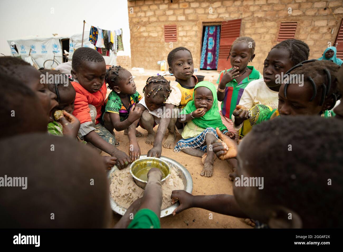 World refugee day meal hi-res stock photography and images - Alamy