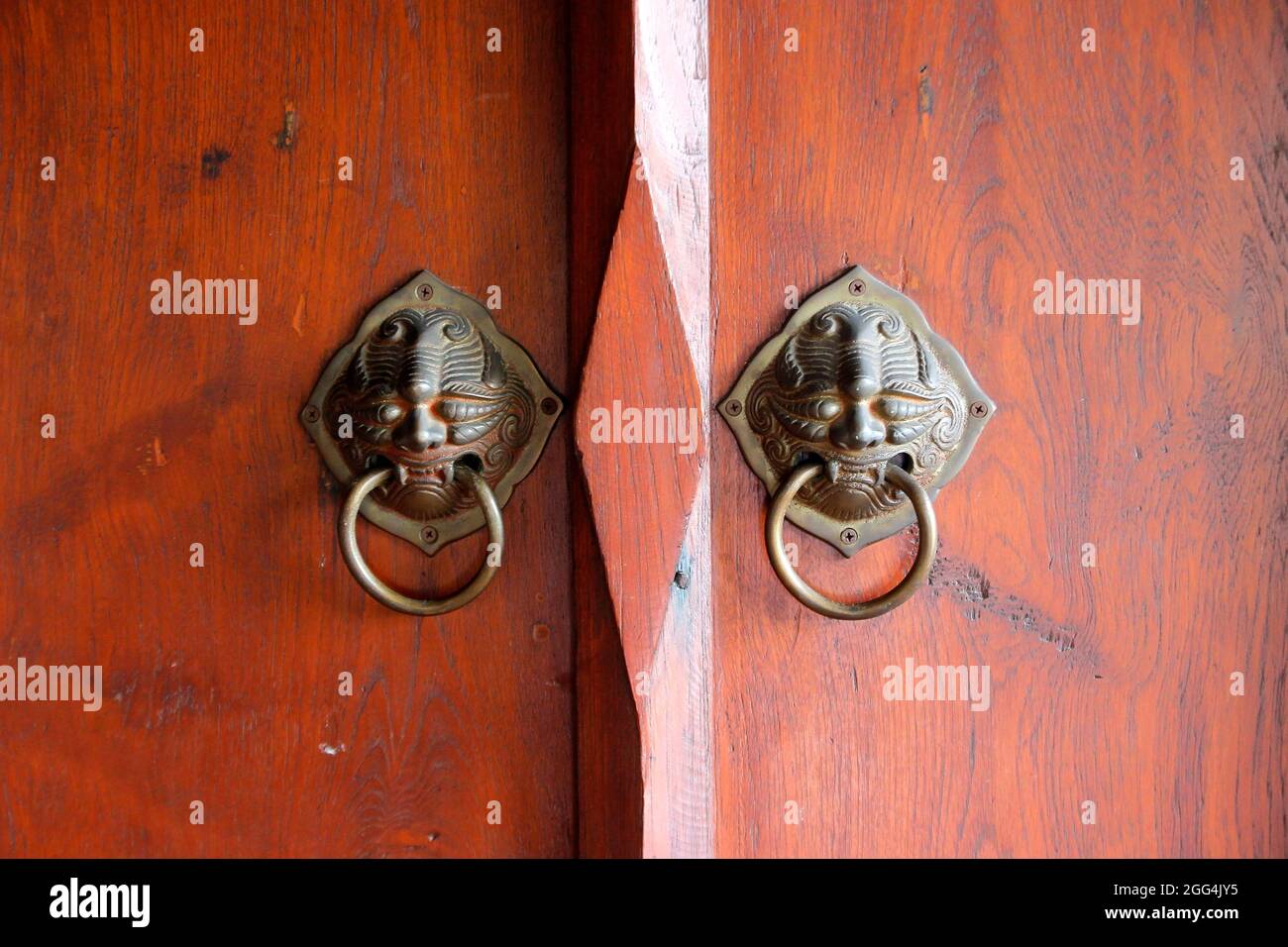 closeup image of ancient wooden doors in countryside Stock Photo - Alamy
