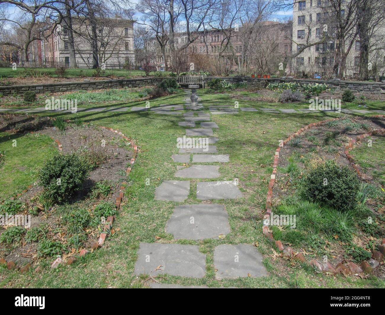 The garden of the Morris–Jumel Mansion (1765). The the oldest house in ...