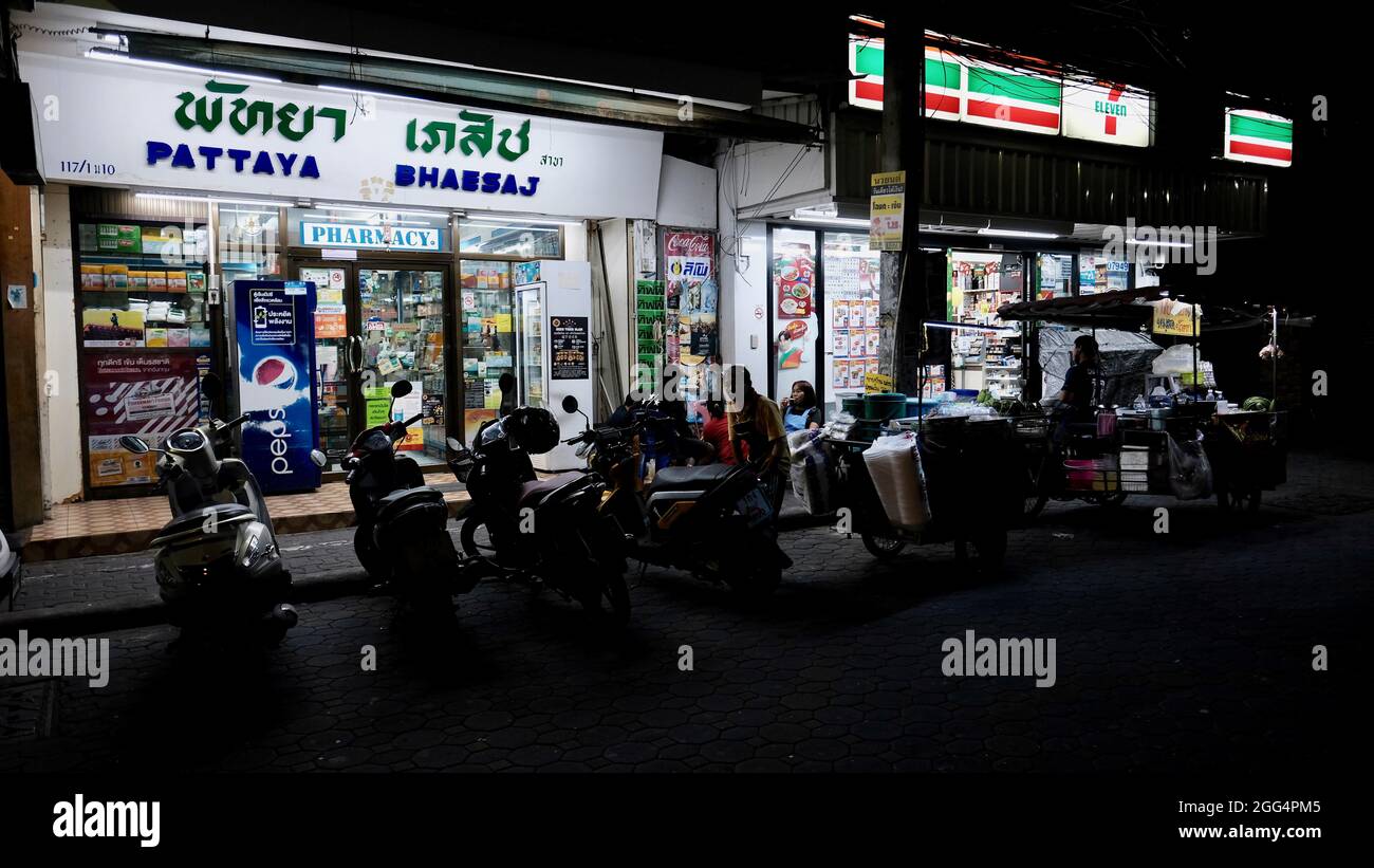 Open pharmacy hi-res stock photography and images - Alamy