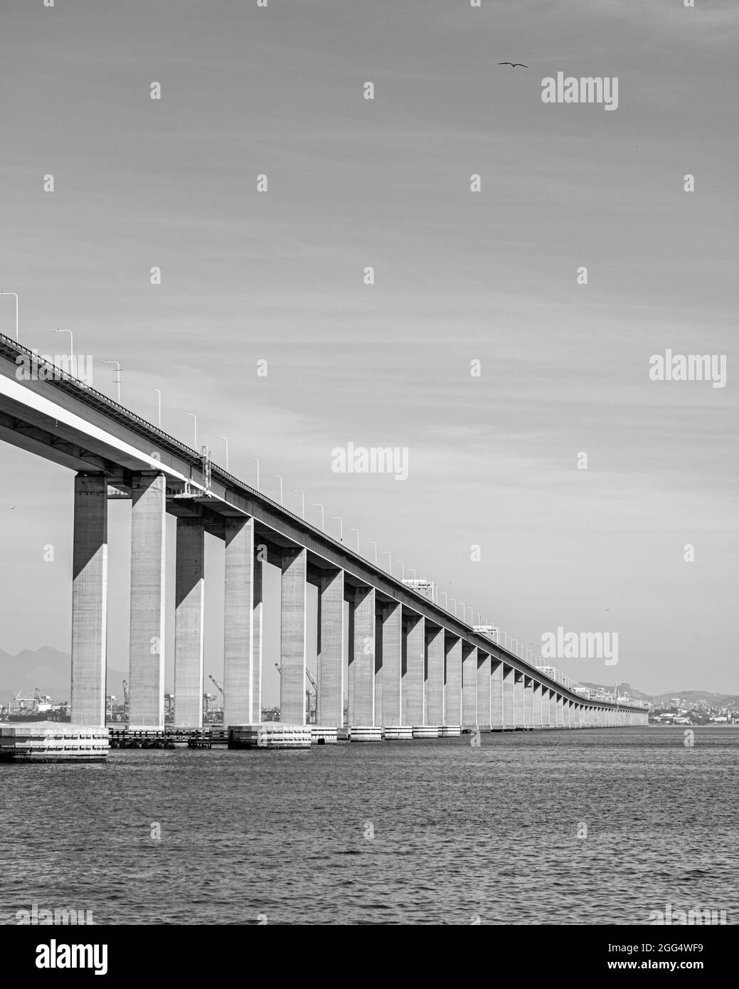 Presidente Costa e Silva Bridge, popularly known as the Rio-Niterói ...