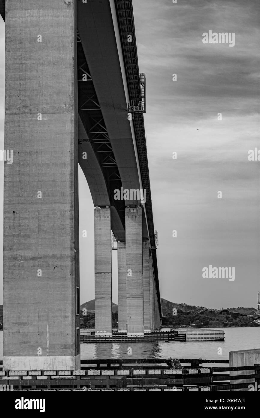 Presidente Costa e Silva Bridge, popularly known as the Rio-Niterói ...