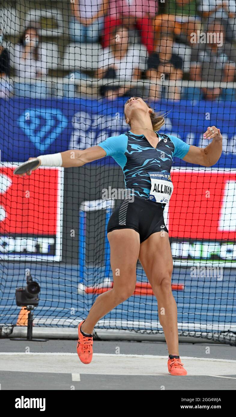 Valarie Allman Usa Places Third In The Womens Discus With A Throw Of 211 76451m During The