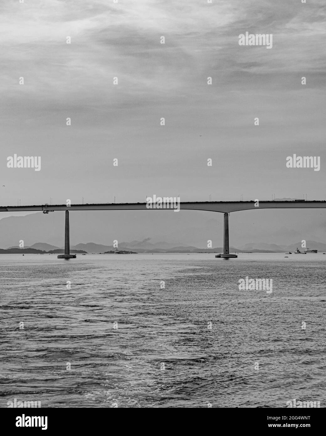 Presidente Costa e Silva Bridge, popularly known as the Rio-Niterói ...