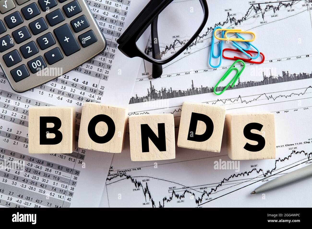 Bond graph hi-res stock photography and images - Alamy