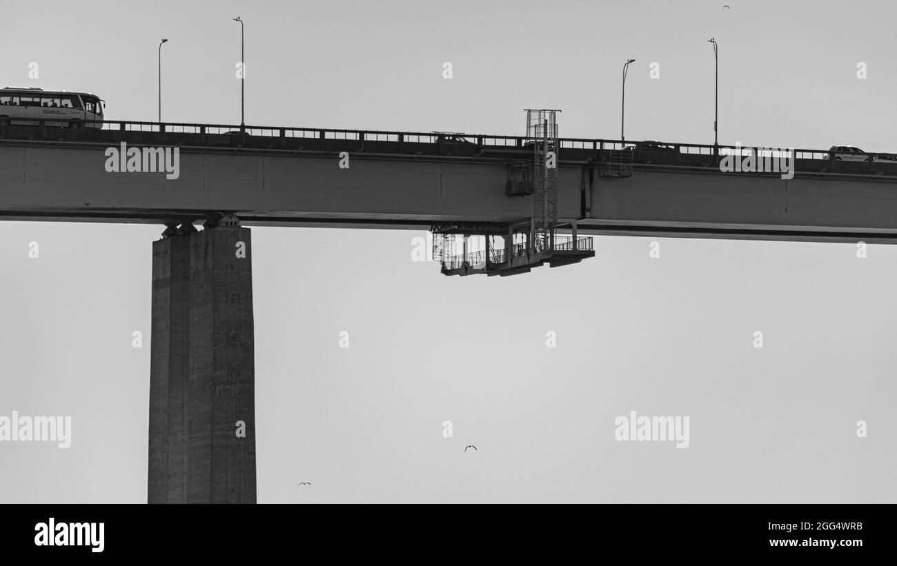 Presidente Costa e Silva Bridge, popularly known as the Rio-Niterói ...