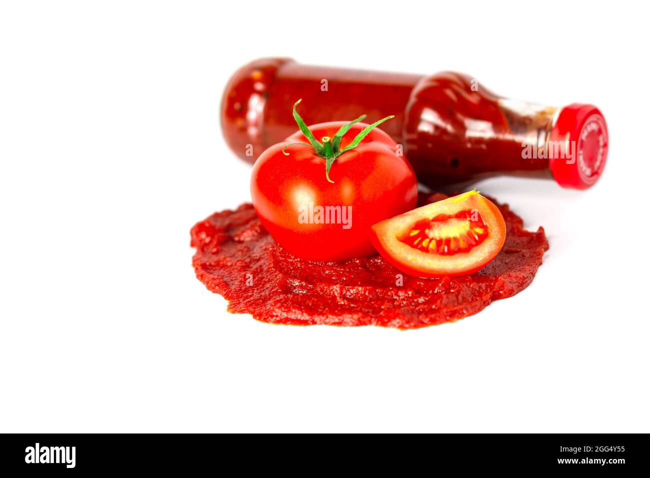 Chopped tomatoes in container hi-res stock photography and images - Alamy