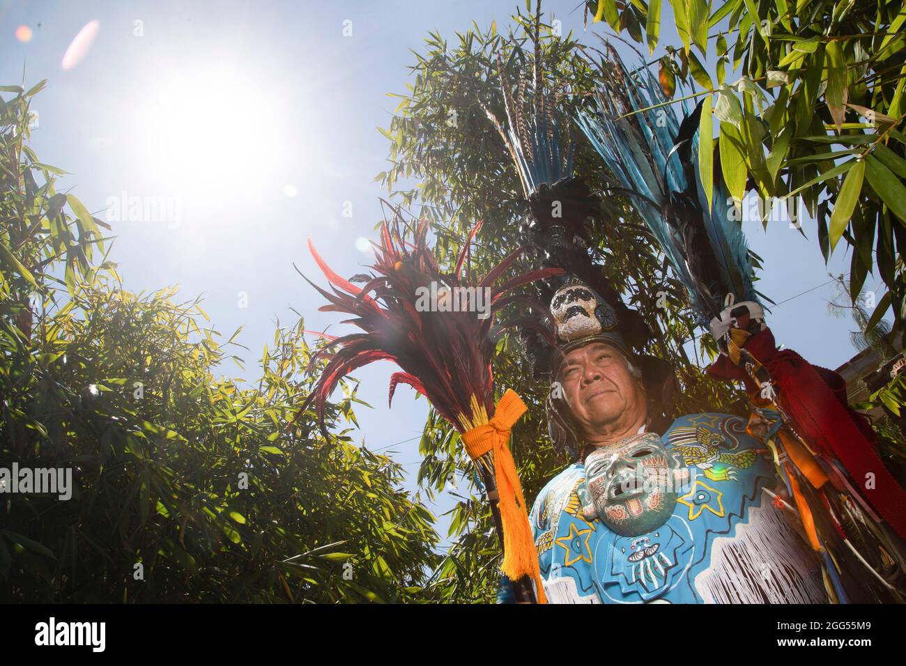 TEOTIHUACAN, MEXICO - AUGUST 26: A man poses dressed as aztec warrior ...
