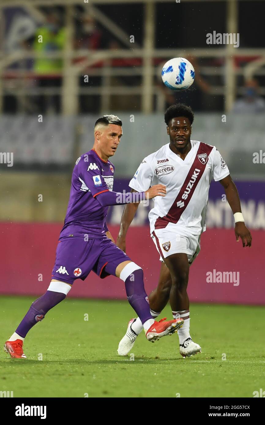 Ola Aina (Torino)Jose Maria Callejon (Fiorentina) during the Italian ...
