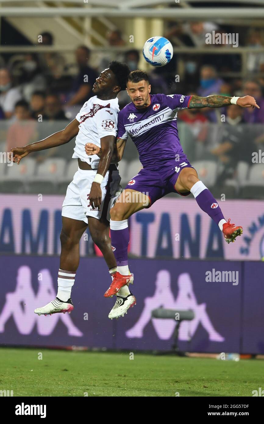 Ola Aina (Torino)Lorenzo Venuti (Fiorentina) during the Italian "Serie ...
