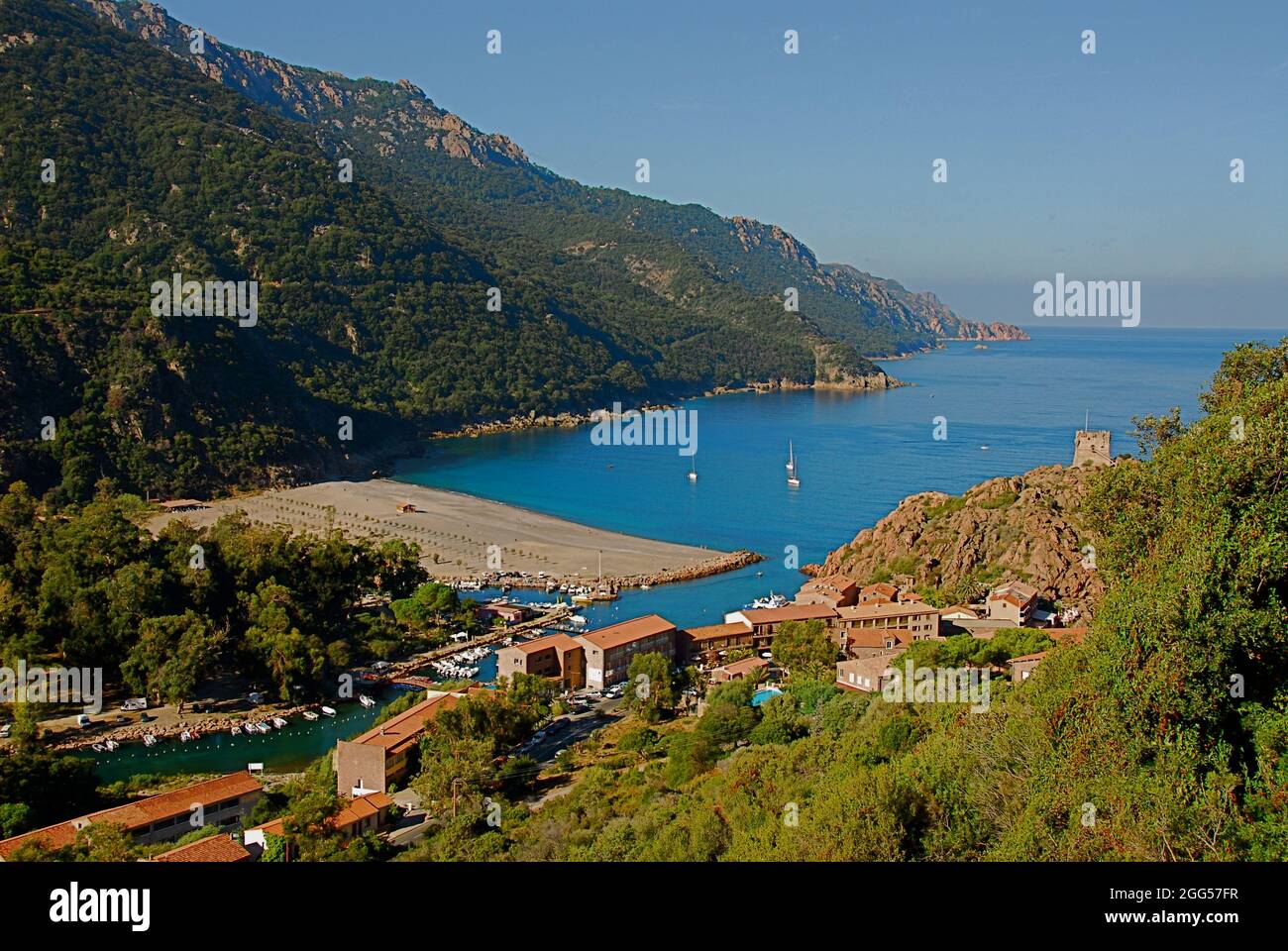 FRANCE. SOUTH CORSICA (2A) THE CITY AND PORT OF PORTO Stock Photo - Alamy
