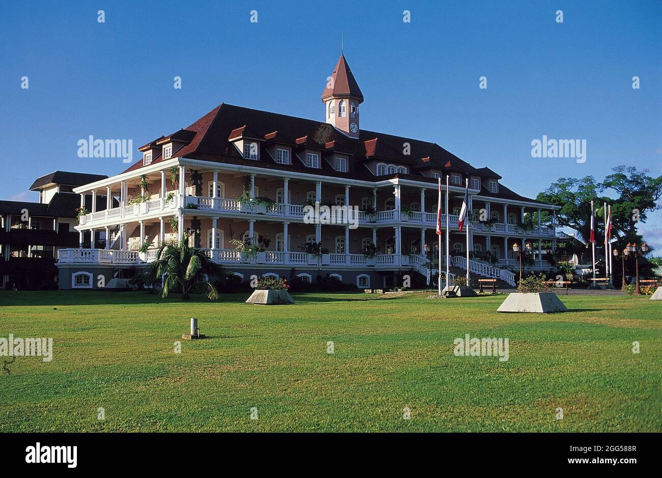 FRENCH POLYNESIA. TAHITI. THE PAPEETE TOWN HALL Stock Photo - Alamy